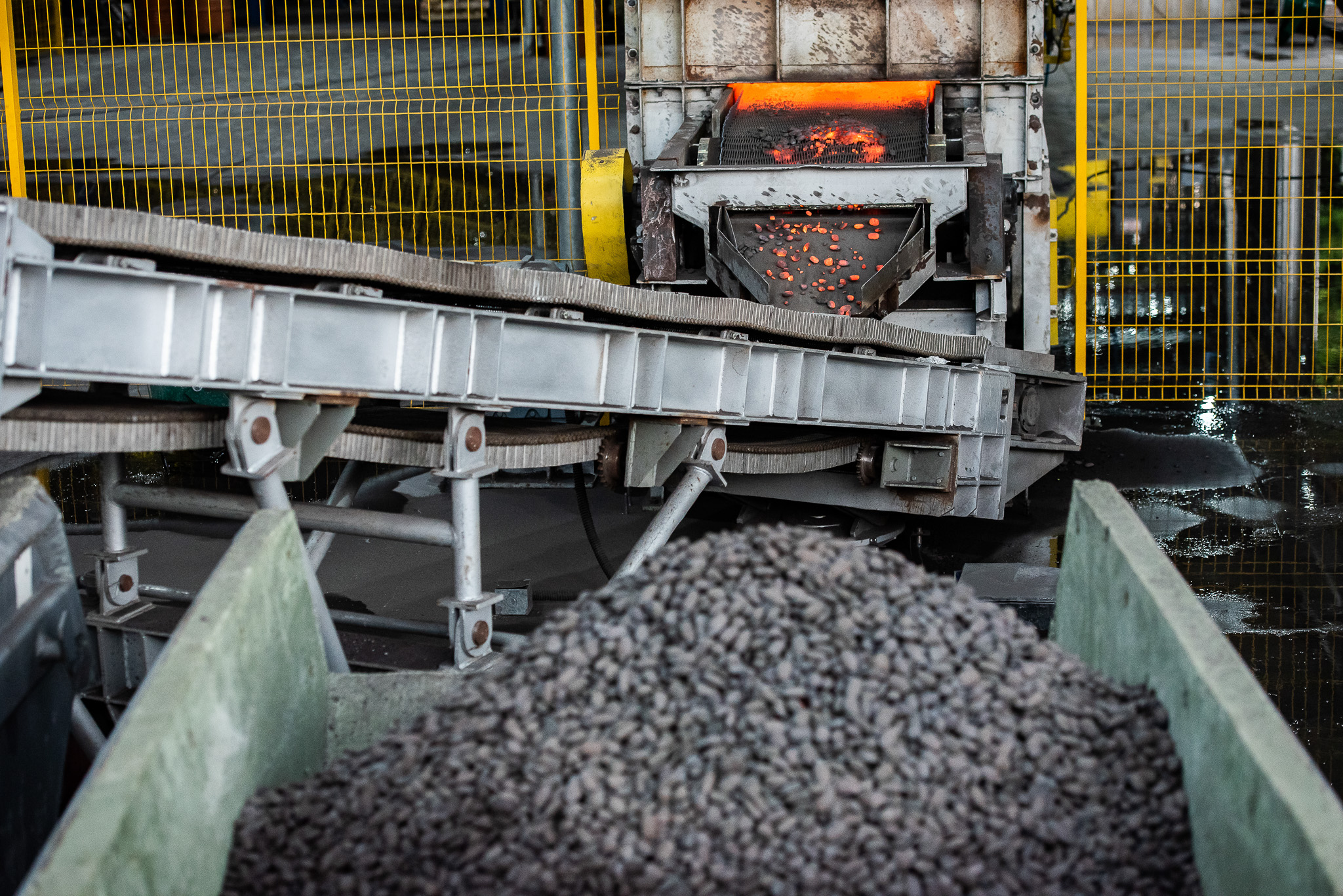 Aperam: Fábrica de Inox - Aço Inox, Aço Elétrico e Aço Carbono